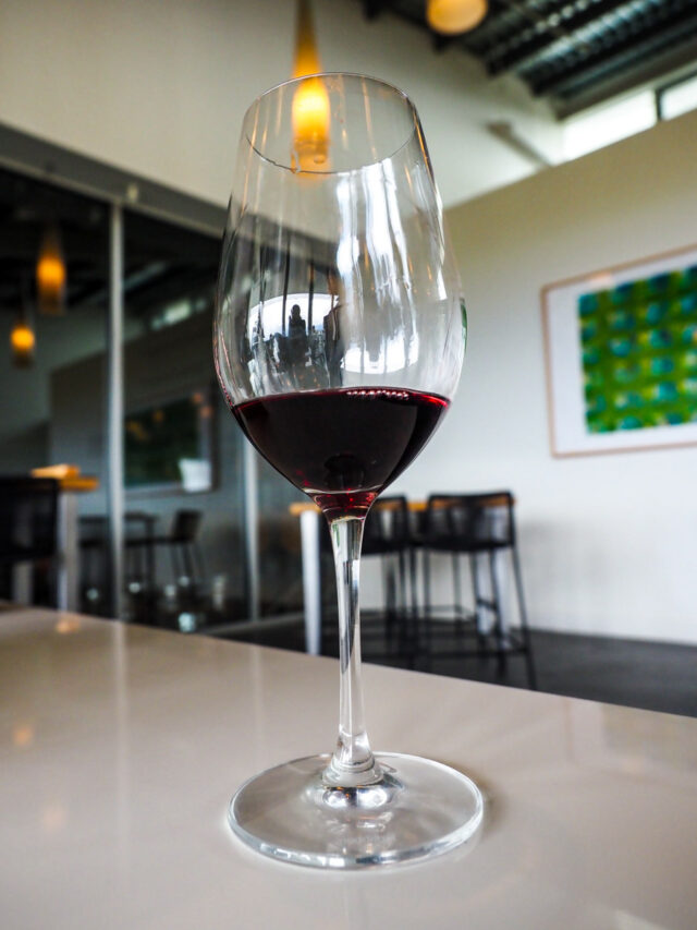 19 Best Okanagan Valley Wineries - World Wide Honeymoon